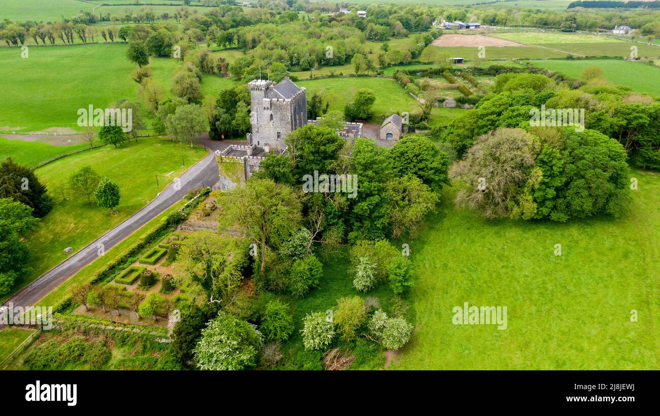 knappogue castle and surroundings Co. Clare Ireland, 15th Century ...