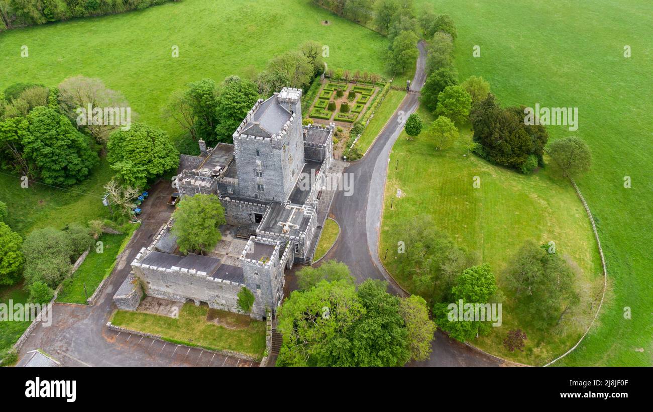 knappogue castle and surroundings Co. Clare Ireland, 15th Century ...