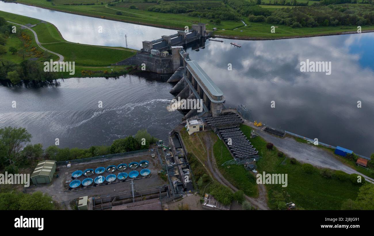 Parteen weir hi-res stock photography and images - Alamy