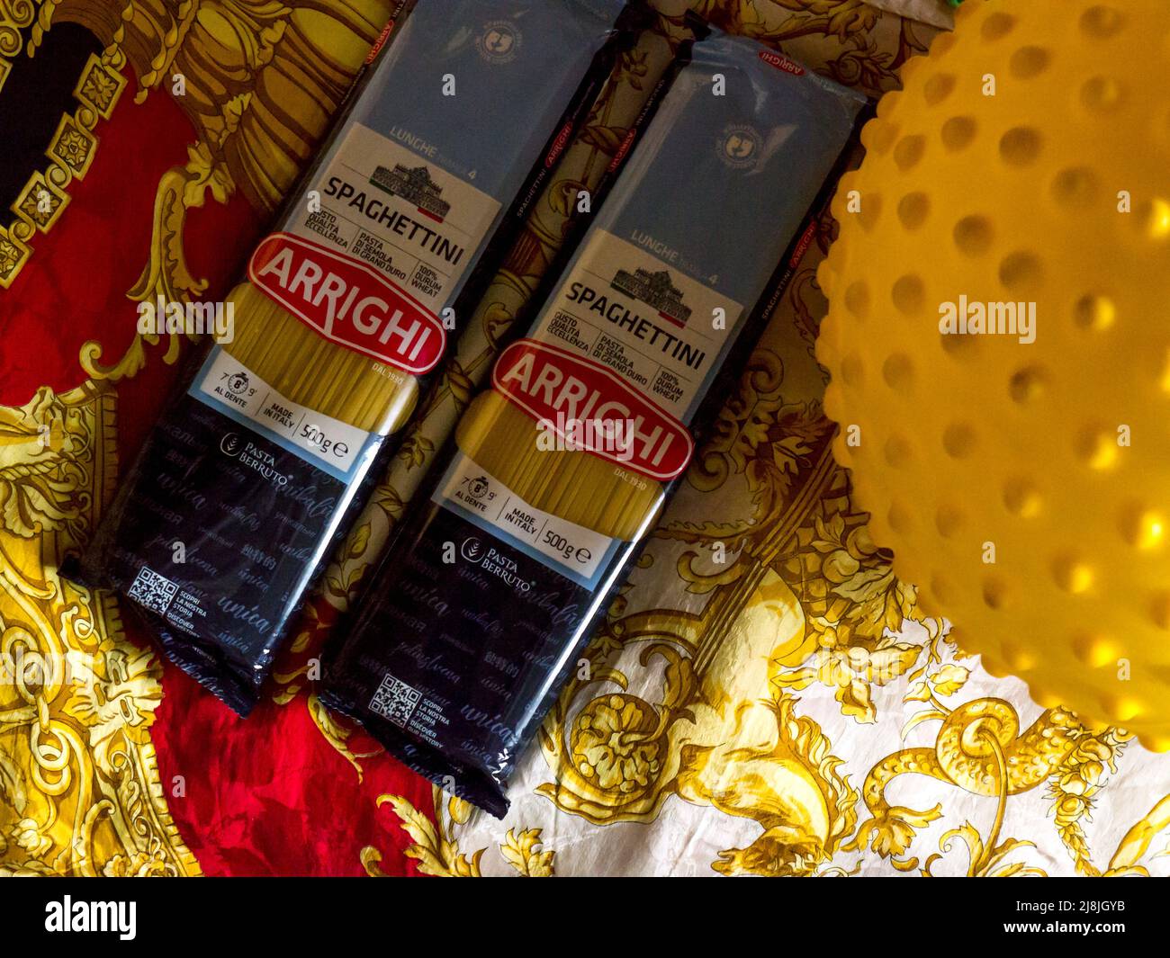 Pasta Berruto, ARRIGHI, Spaghettini № 4 Stock Photo - Alamy