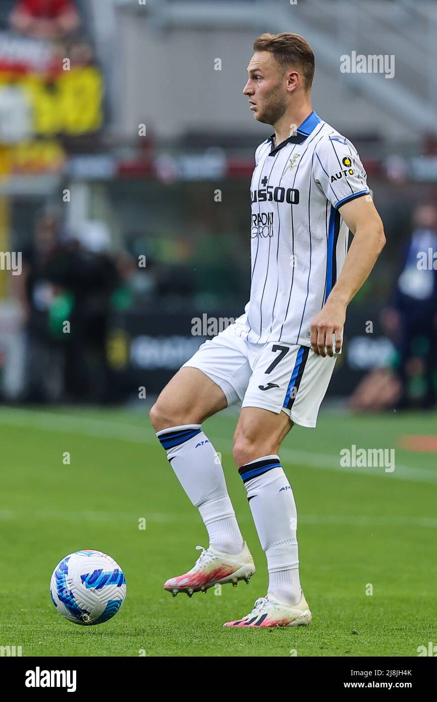 Teun Koopmeiners of Atalanta BC in action during the Serie A 2021/22 ...