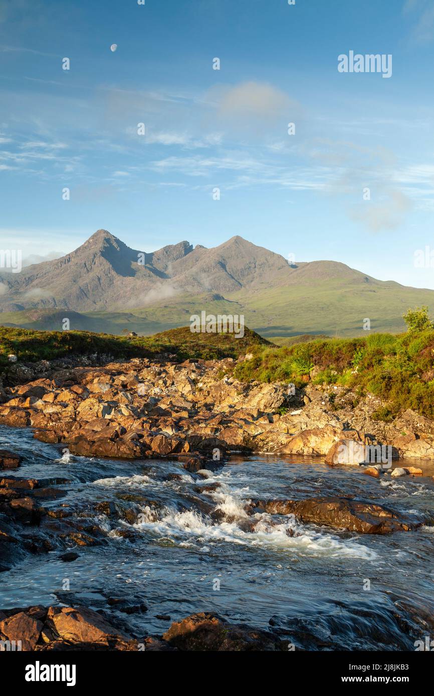 The River Sligachan looking towards the Cuillin mountain range, Isle of ...