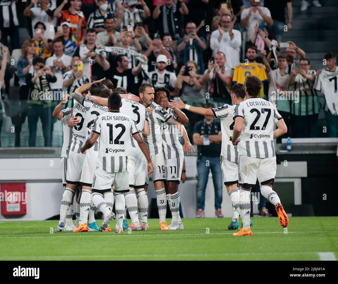 Dusan Vlahovic Of Juventus Fc Celebrating With Team During The Italian
