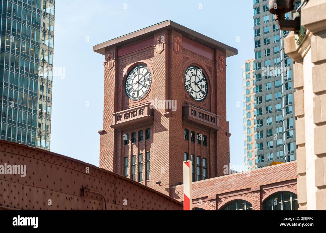 View of the tower of Reid Murdoch Building with the clock in Chicago ...