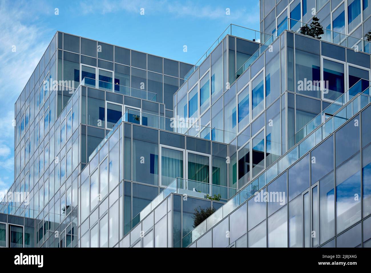 Het Timmerhuis a mixed use development by OMA Office for Metropolitan ...