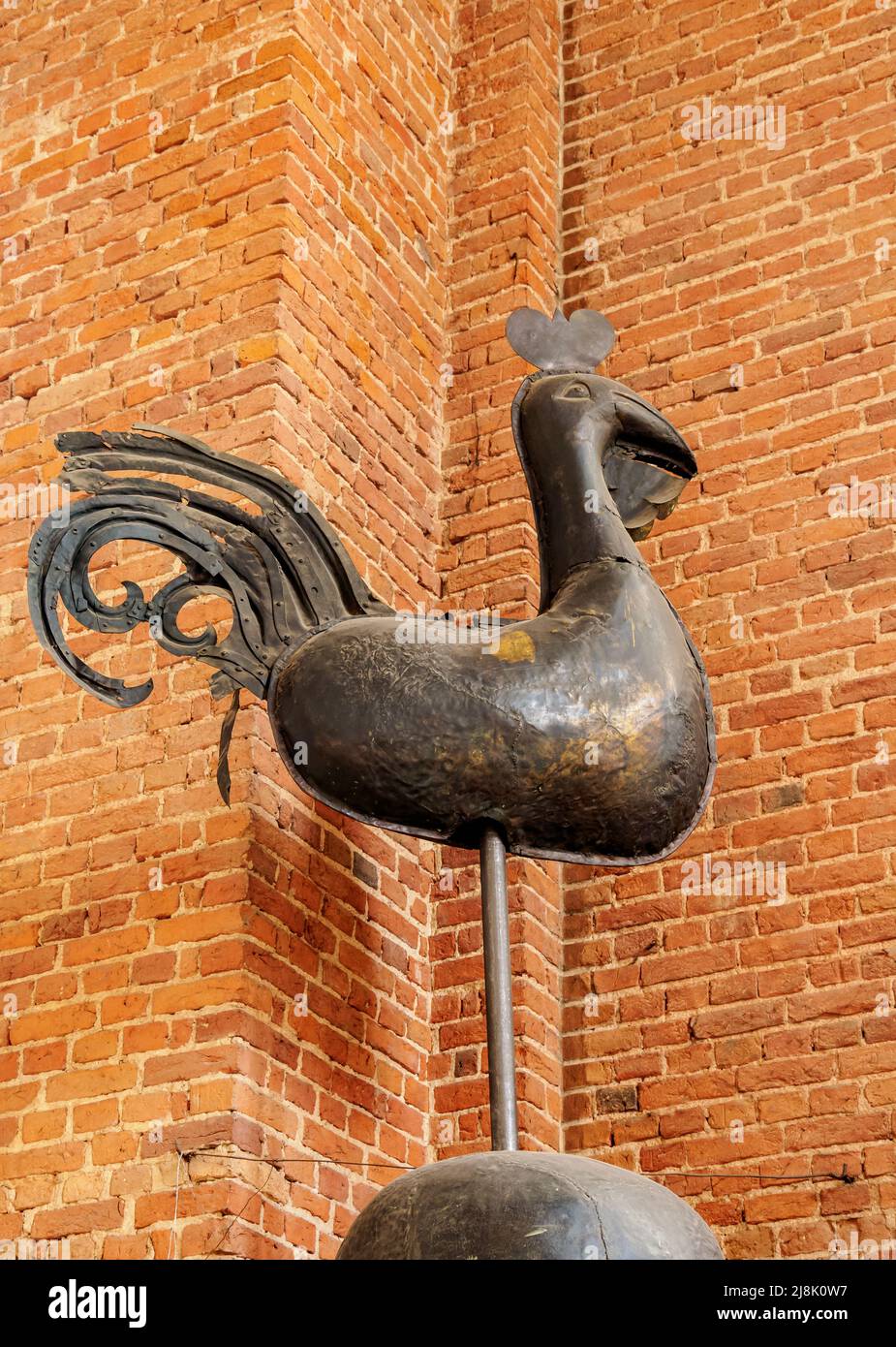 Metal rooster hi-res stock photography and images - Alamy