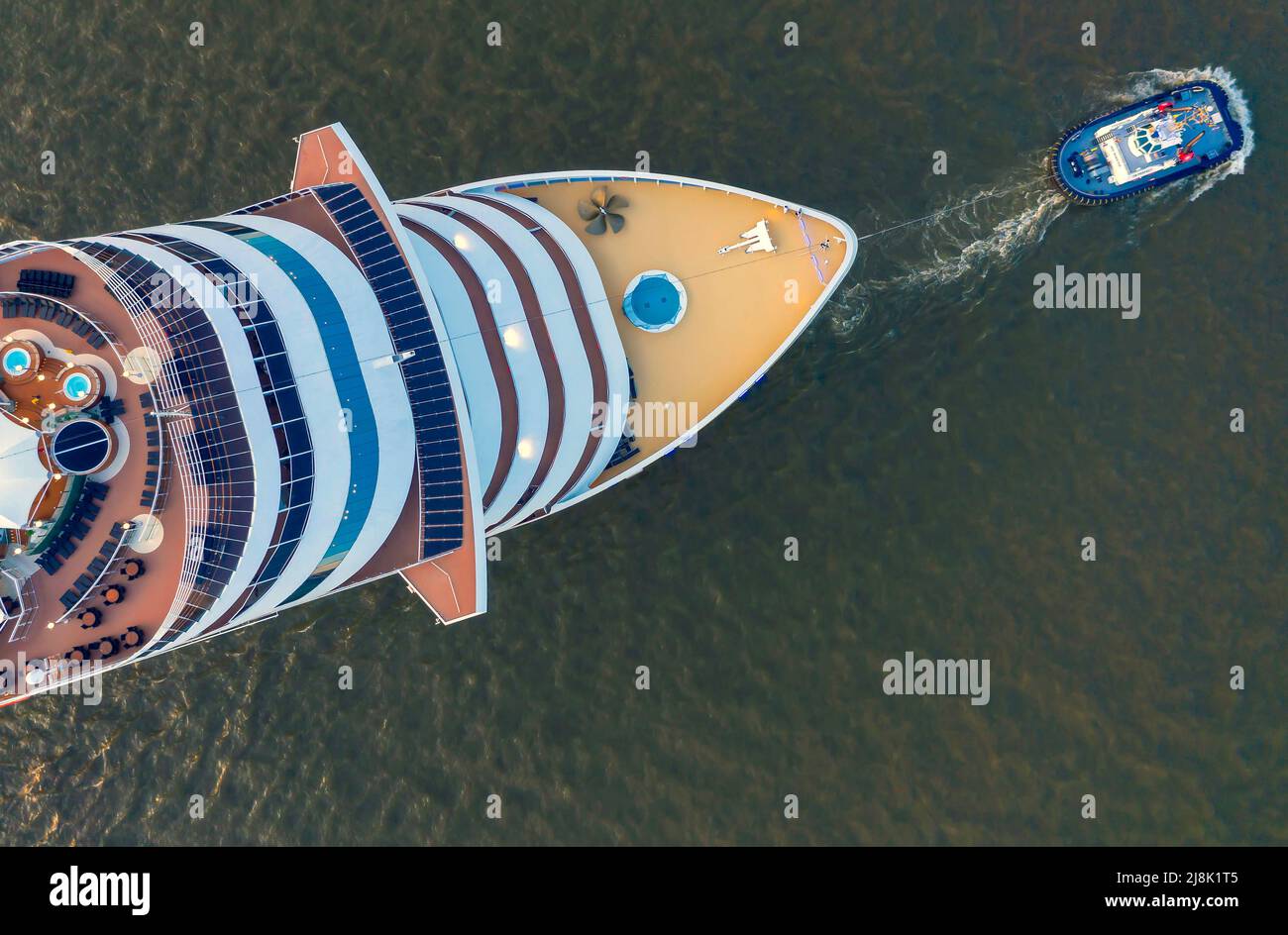 Shipping company hi-res stock photography and images - Alamy