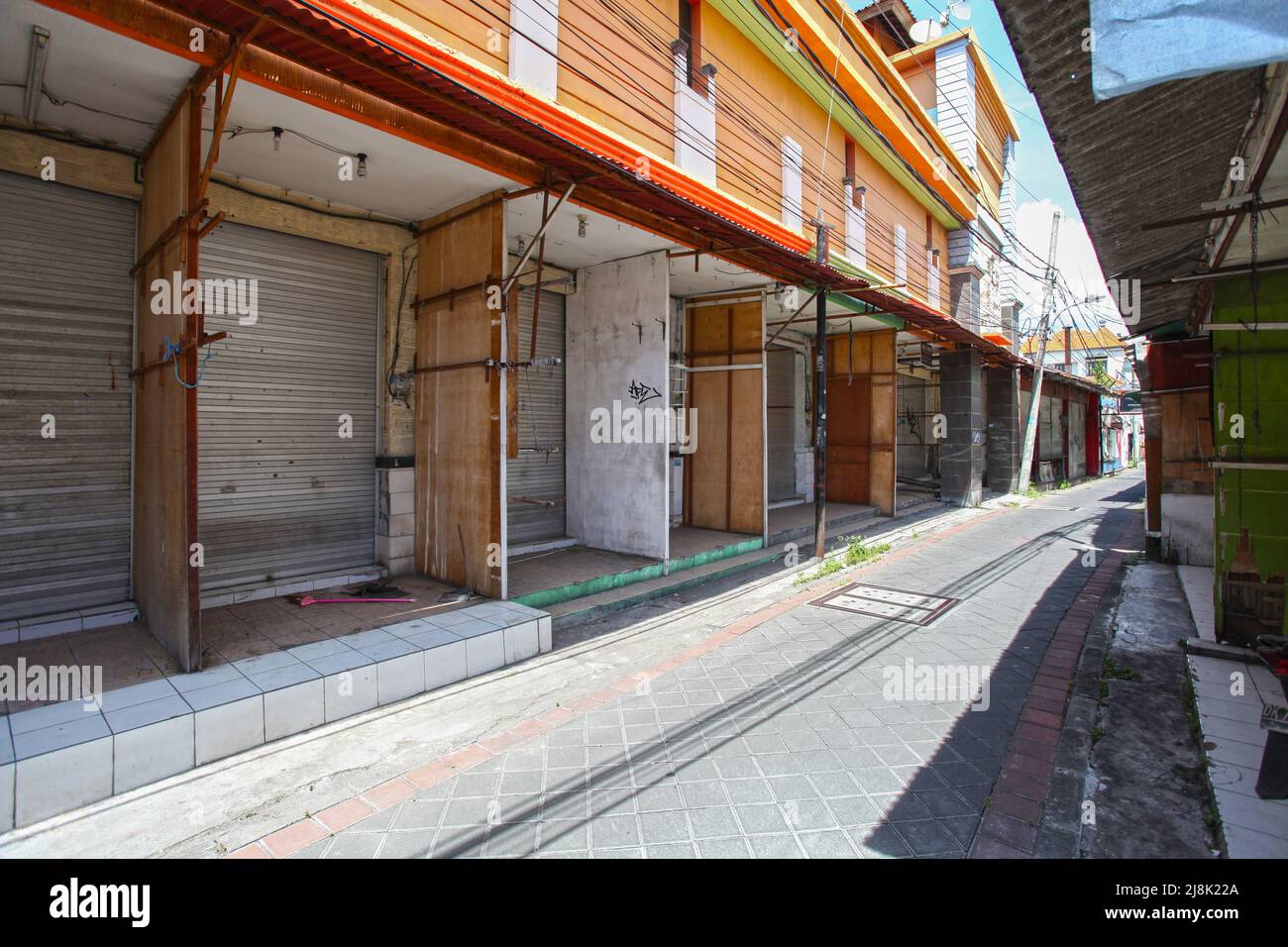 Shut down shops and cafe's on Poppies Lane 1 in Kuta, Bali, Indonesia ...