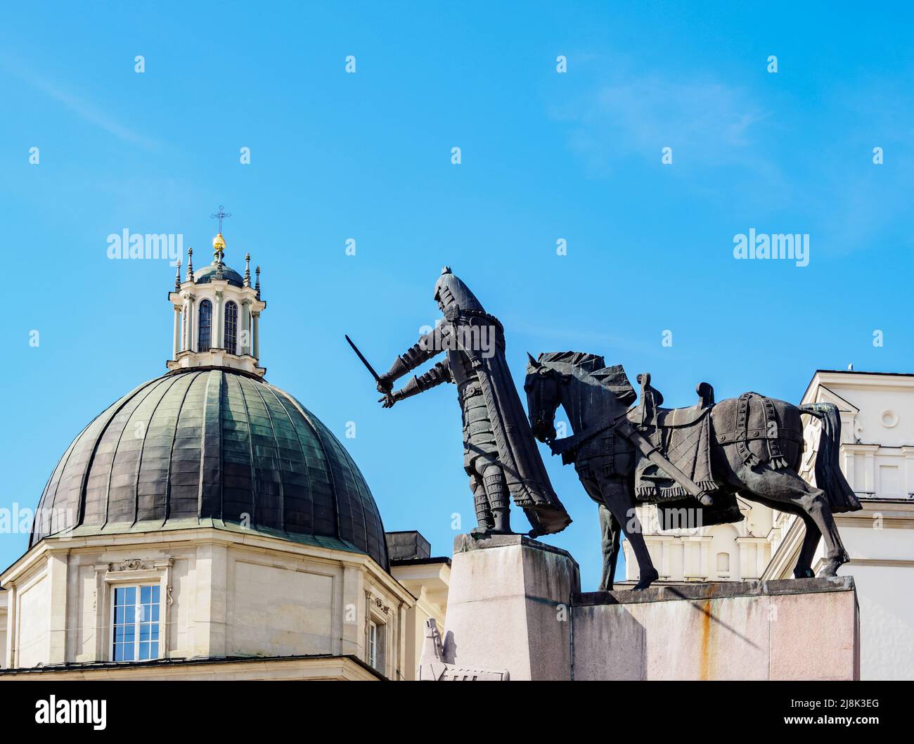 Monument to Grand Duke Gediminas, Vilnius, Lithuania Stock Photo - Alamy