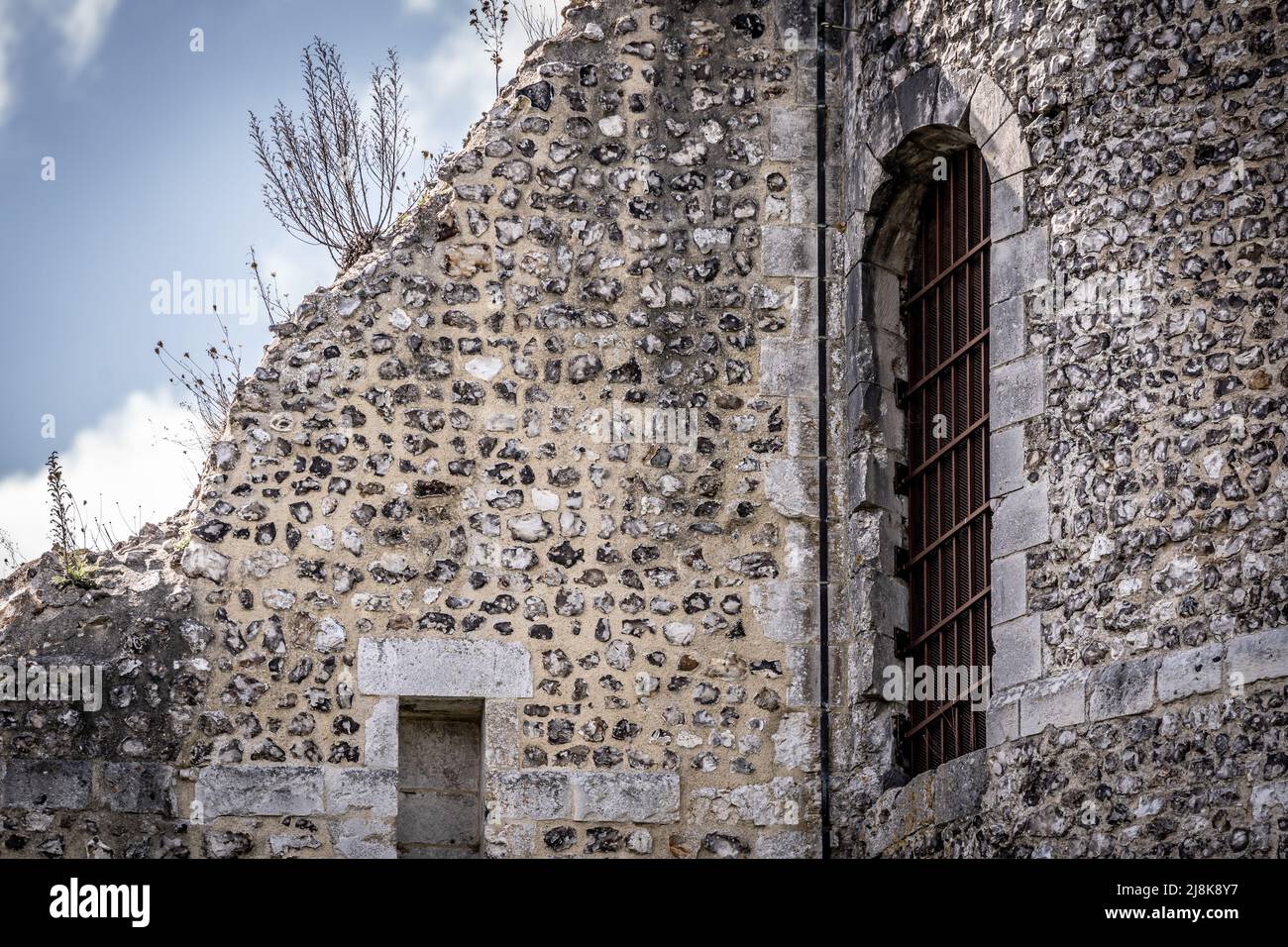 Old castle gate rusty hi-res stock photography and images - Alamy
