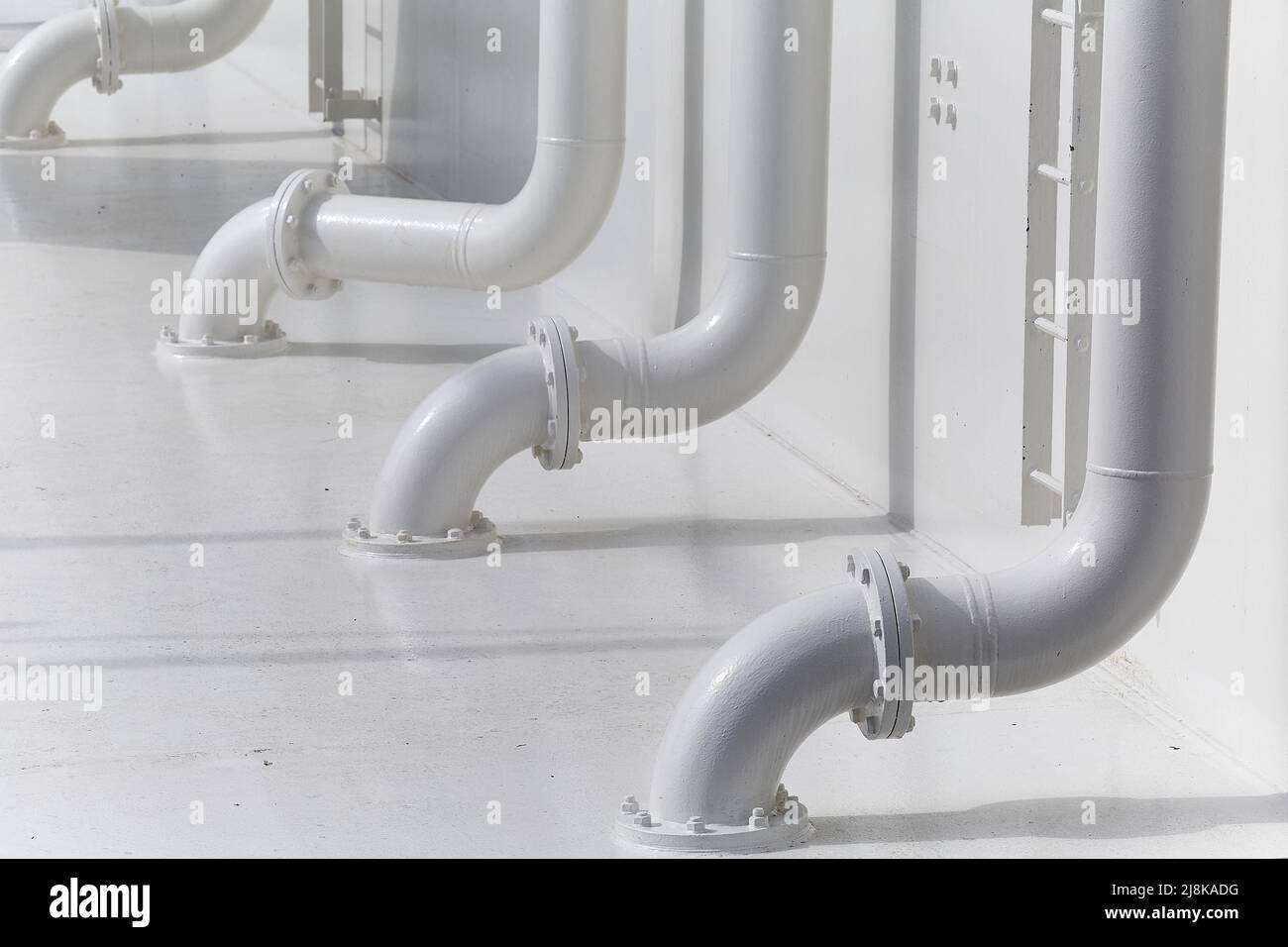 Connection pipes pumping water hi-res stock photography and images - Alamy