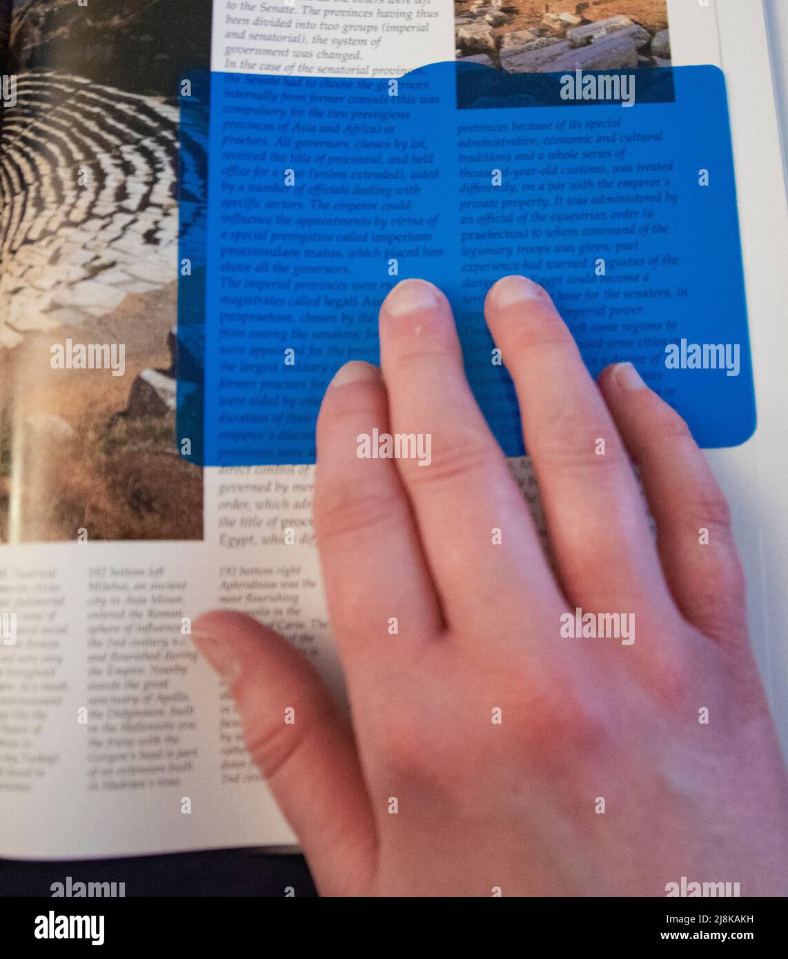 Blue reading overlay hi-res stock photography and images - Alamy