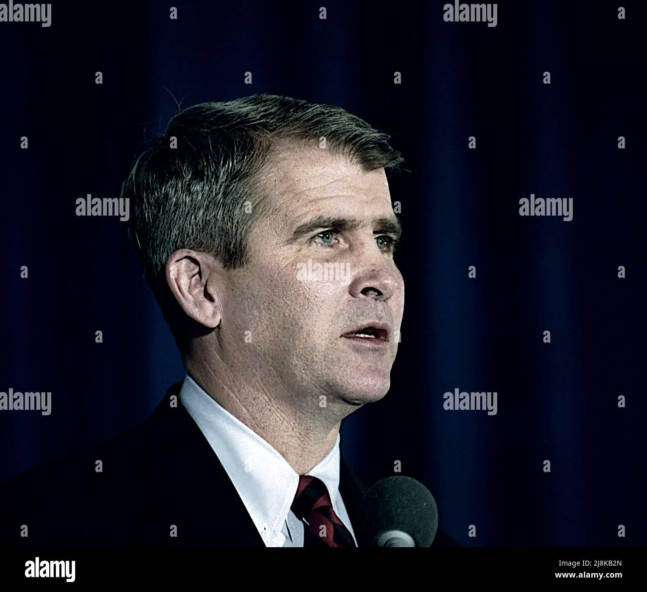 WASHINGTON, DC - FEBRUARY 19, 1992 Lt. Colonel Oliver North addresses ...