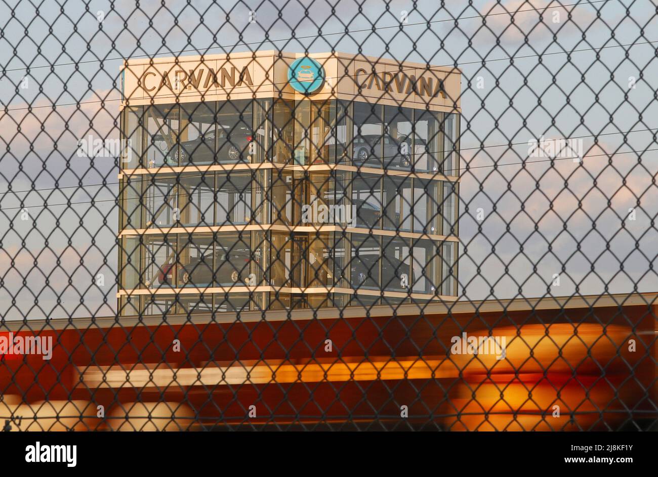 Carvana online hi-res stock photography and images - Alamy