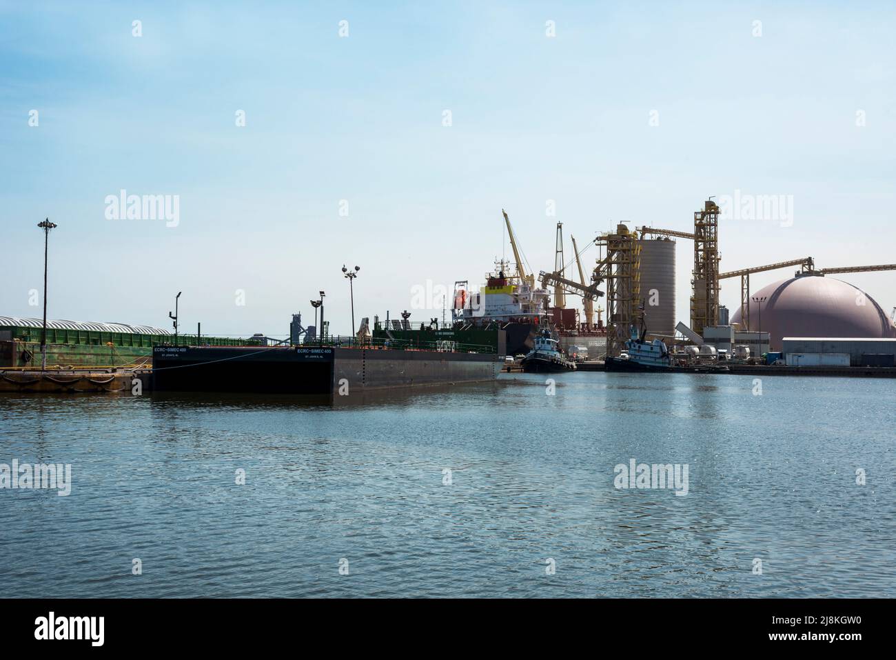 Hamilton Waterfront – PIER 8 Stock Photo - Alamy