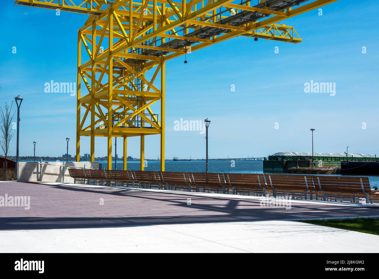 Hamilton Waterfront – PIER 8 Stock Photo - Alamy