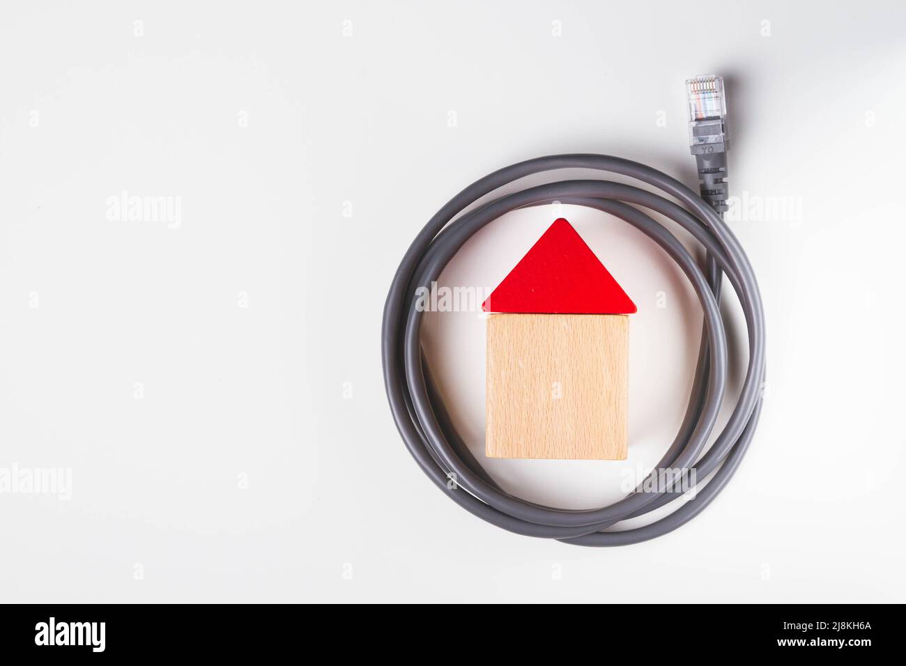 Internet connection to the house. Internet cable and installation of a ...