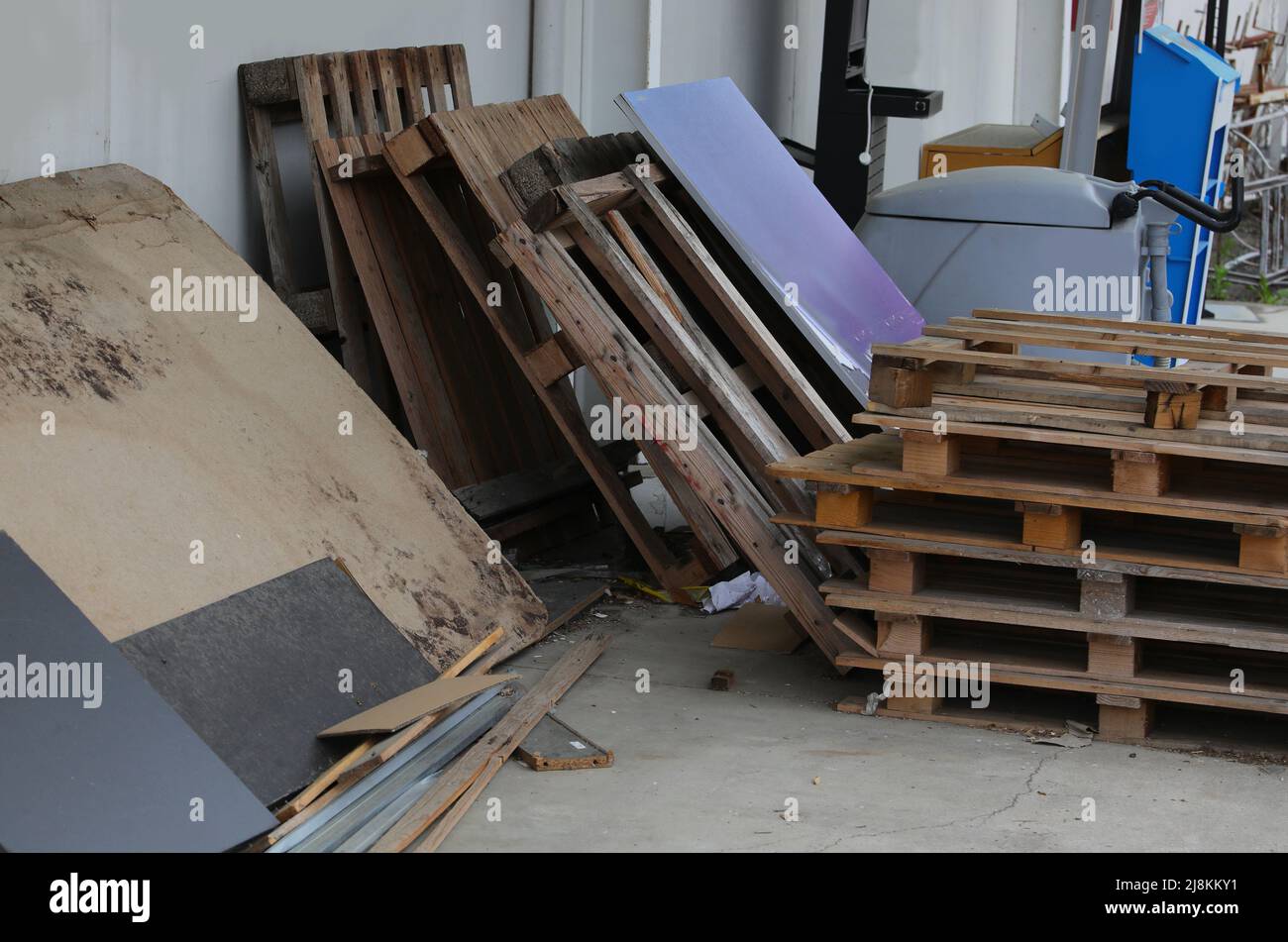wooden pallets in the warehouse of a shipping company without the goods ...
