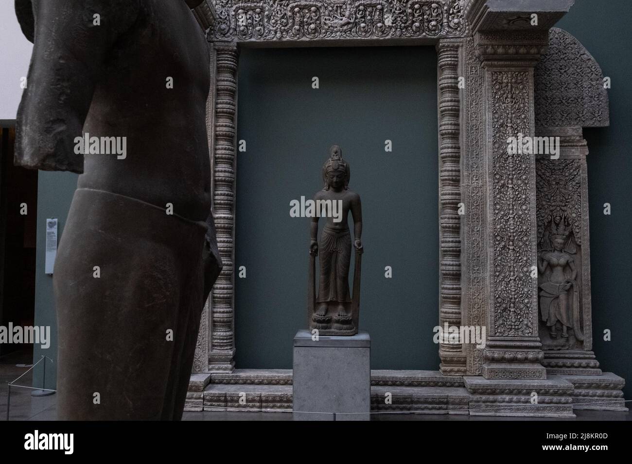 France, Paris. Illustration of daily life. Photograph by Martin ...