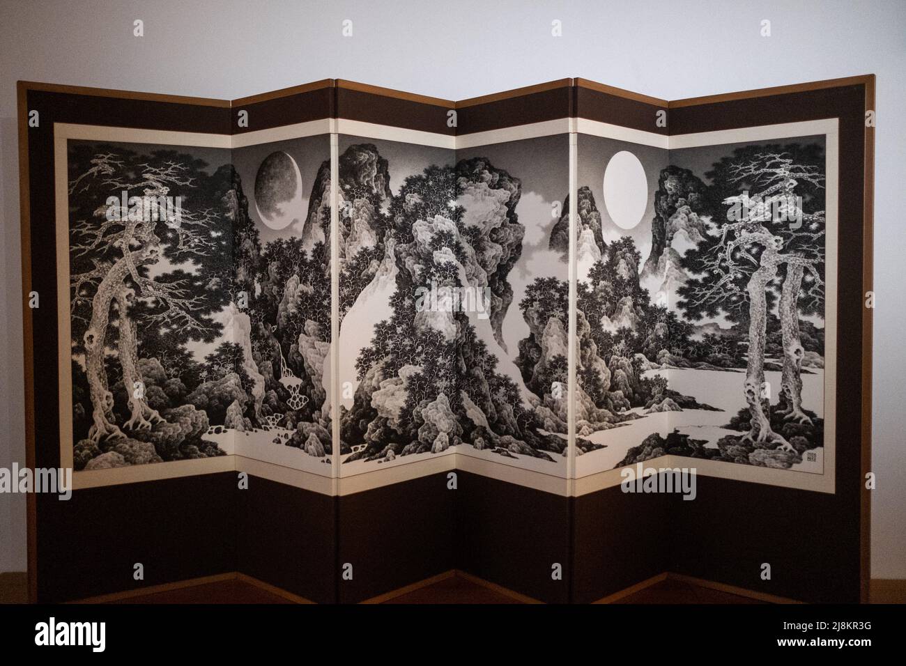 France, Paris. Illustration of daily life. Photograph by Martin ...