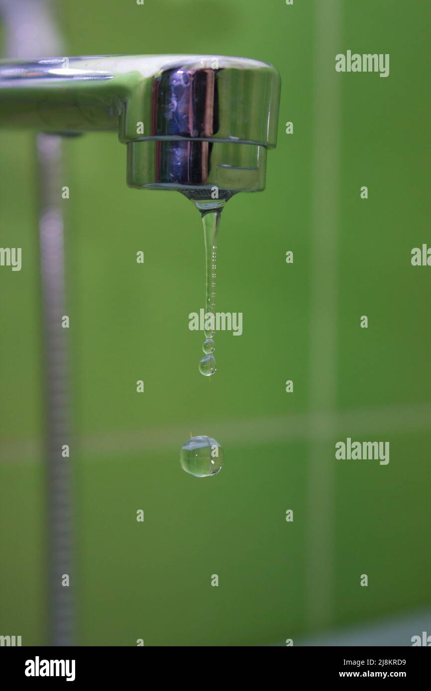 drops of water from the tap Stock Photo - Alamy