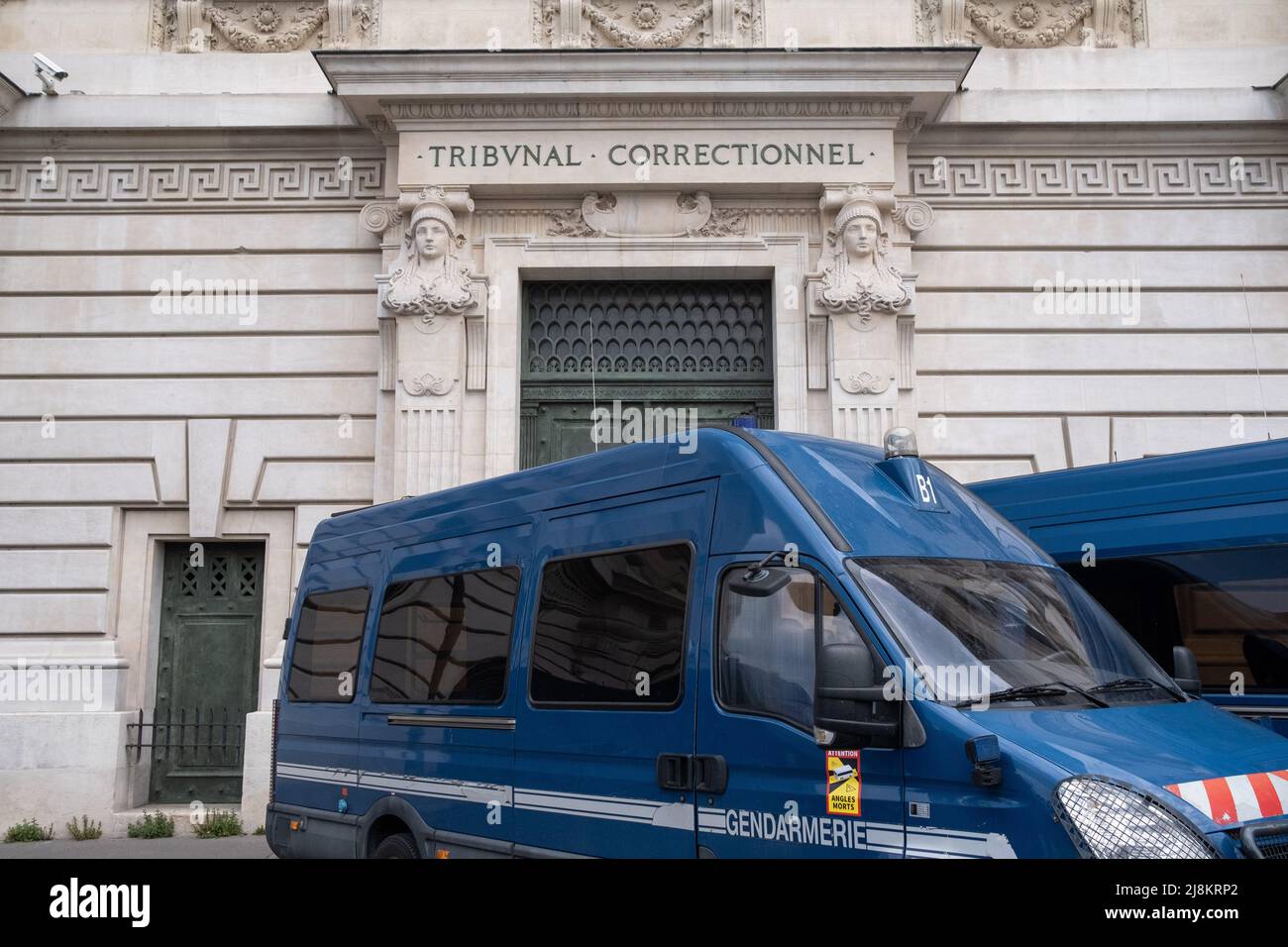 France, Paris. Illustration of daily life. Photograph by Martin ...