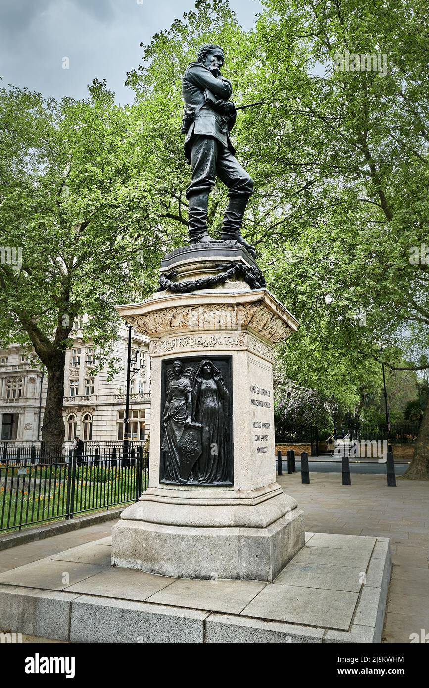 Memorial statue to Major General Gordon, victorian hero, Victoria ...