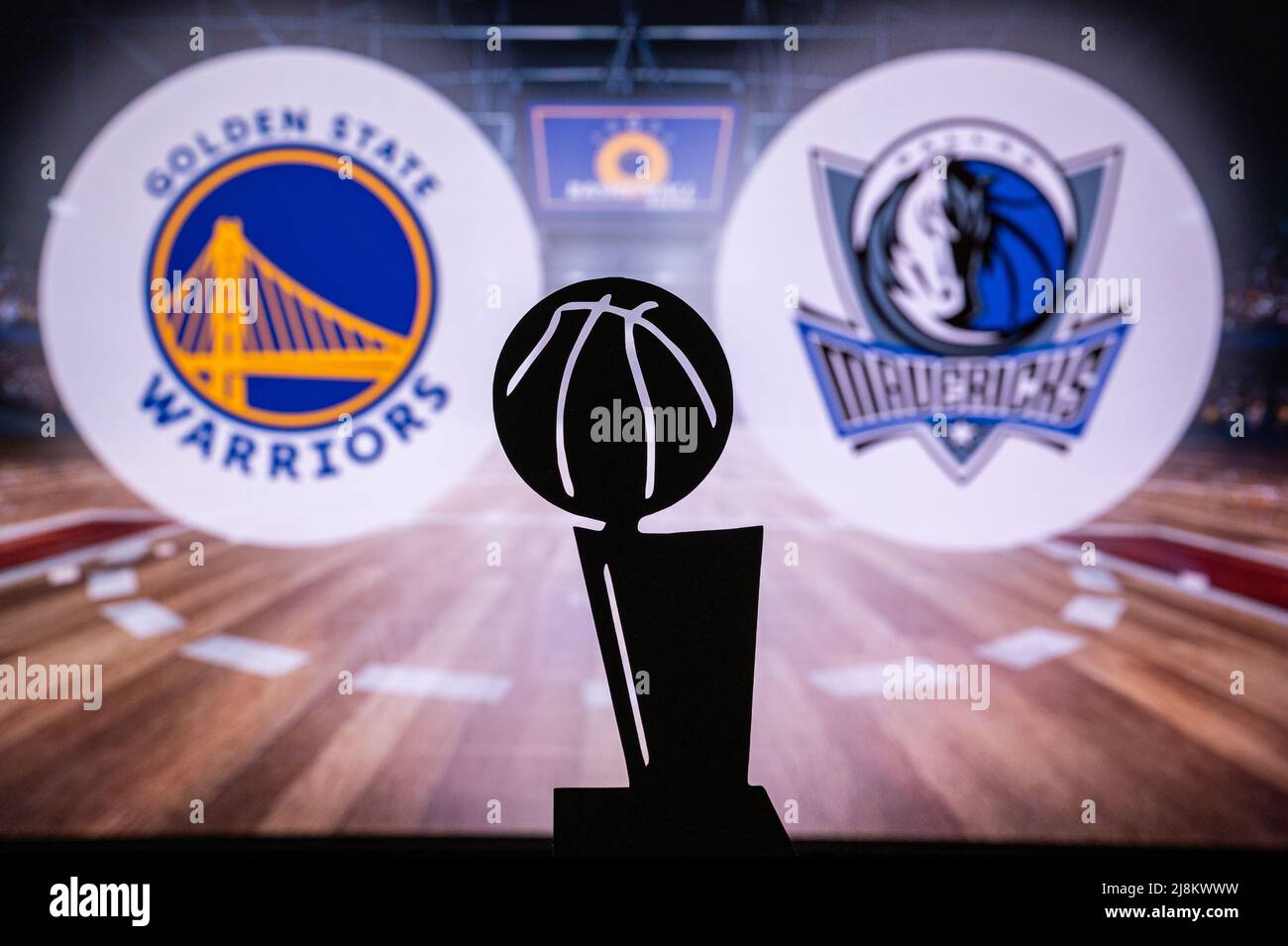 Golden state warriors logo symbol hi-res stock photography and images ...