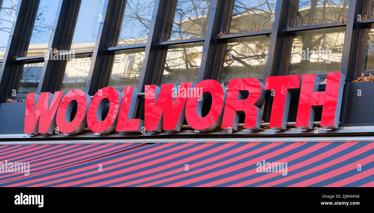 Sign and Logo of Woolworth Stock Photo - Alamy