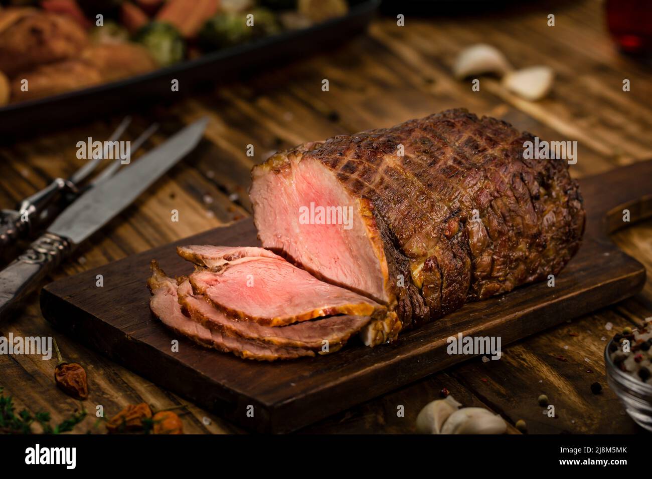 Carving beef hi-res stock photography and images - Alamy
