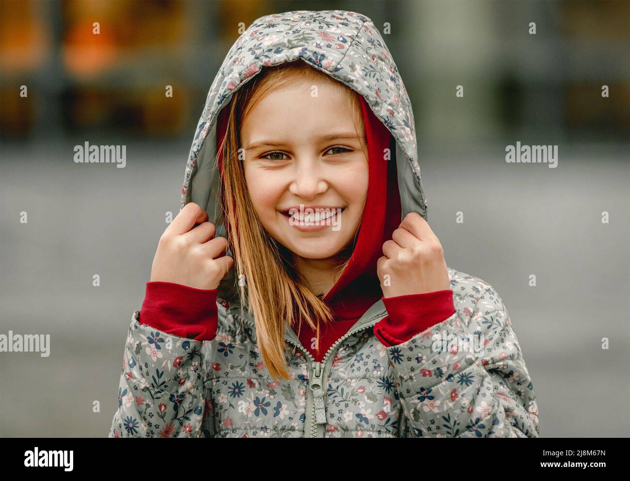 Preteen girl autumn portrait Stock Photo - Alamy