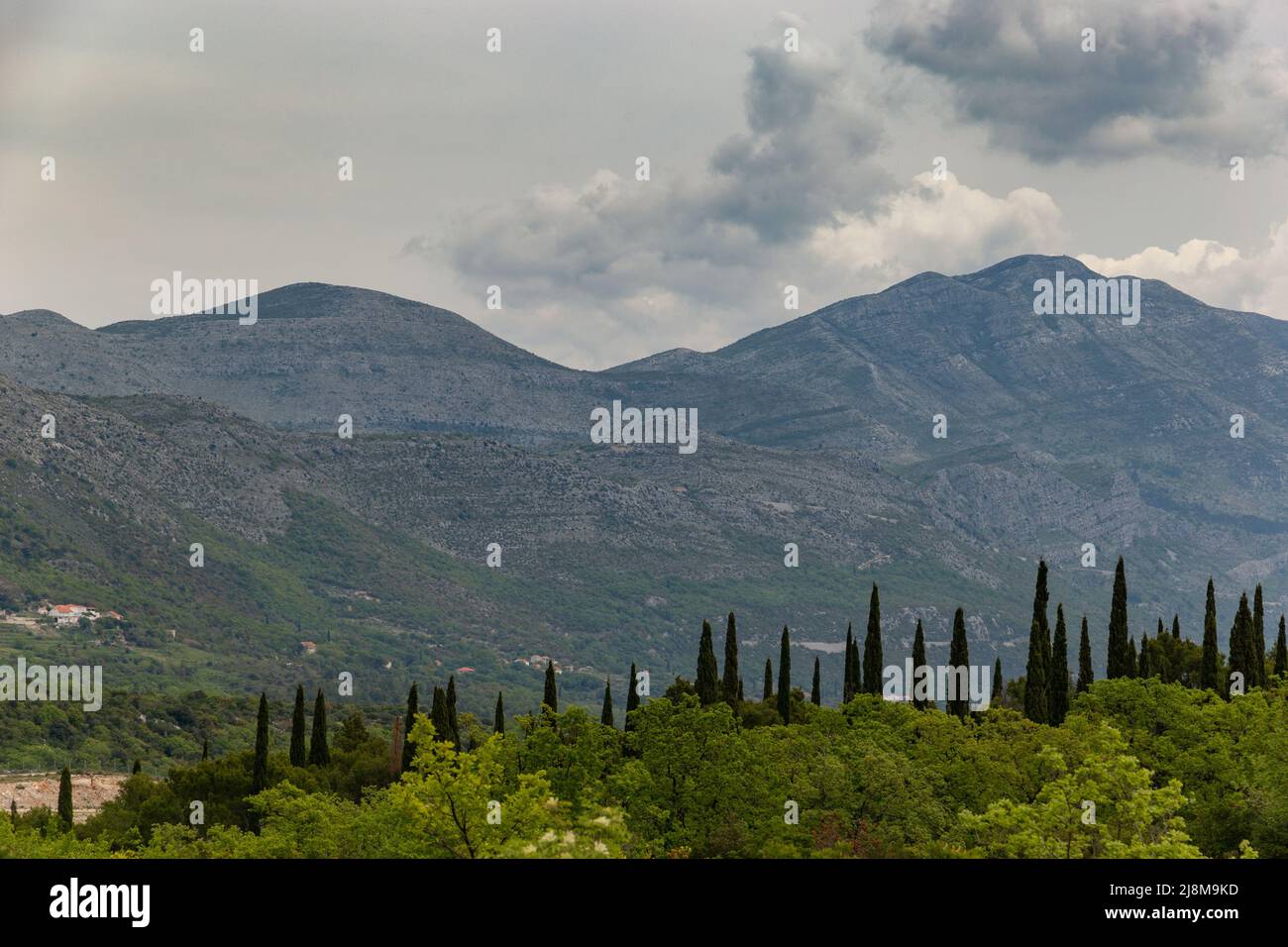 The soil scenic mountains and the coast hi-res stock photography and ...
