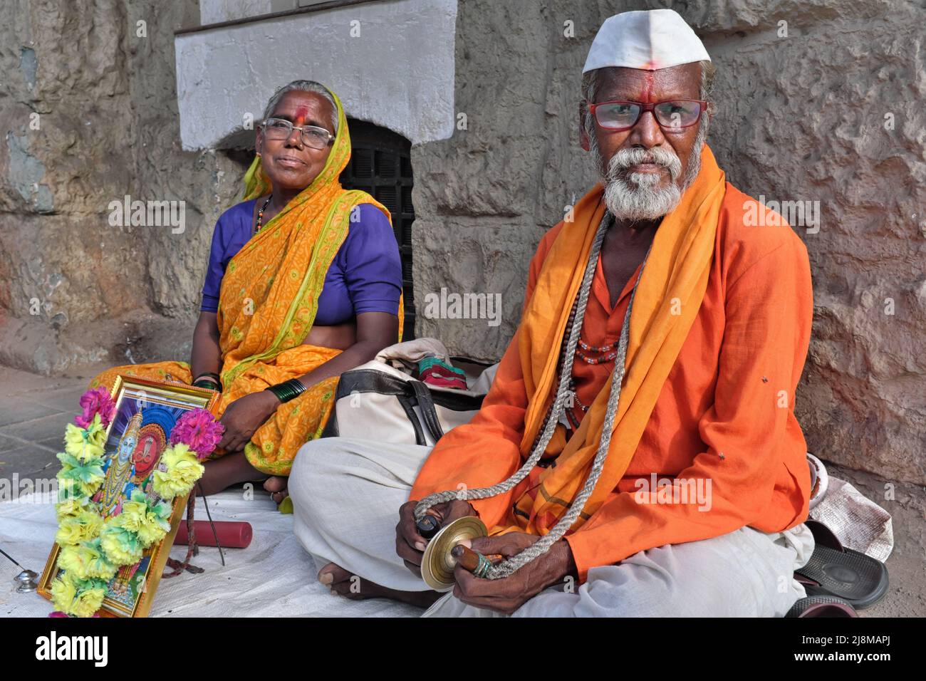 A married couple of itinerant devotional (Hindu) singers, in Mumbai ...