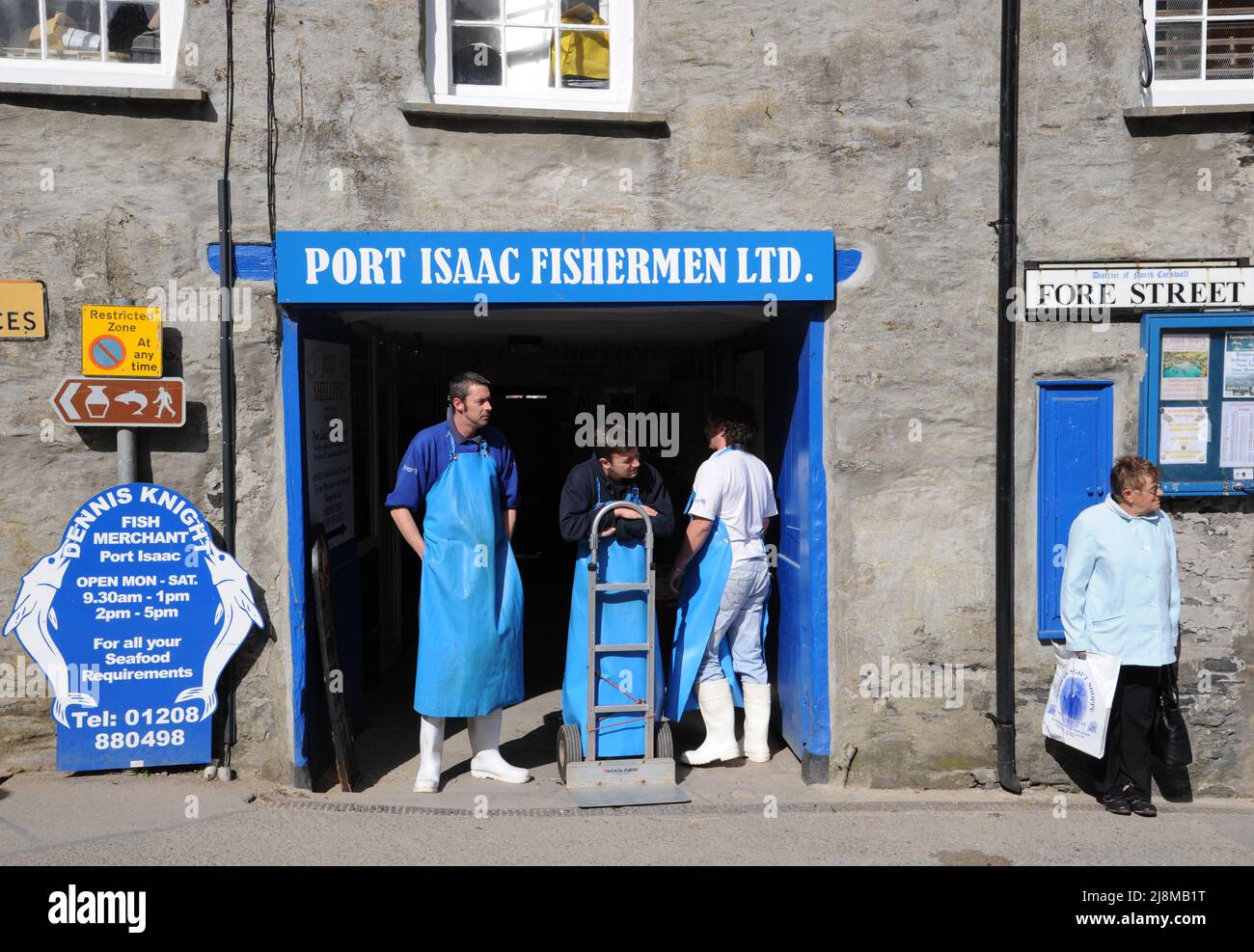 Port Isaac Fishermen Shop, Port Isaac, Cornwall, UK Stock Photo - Alamy
