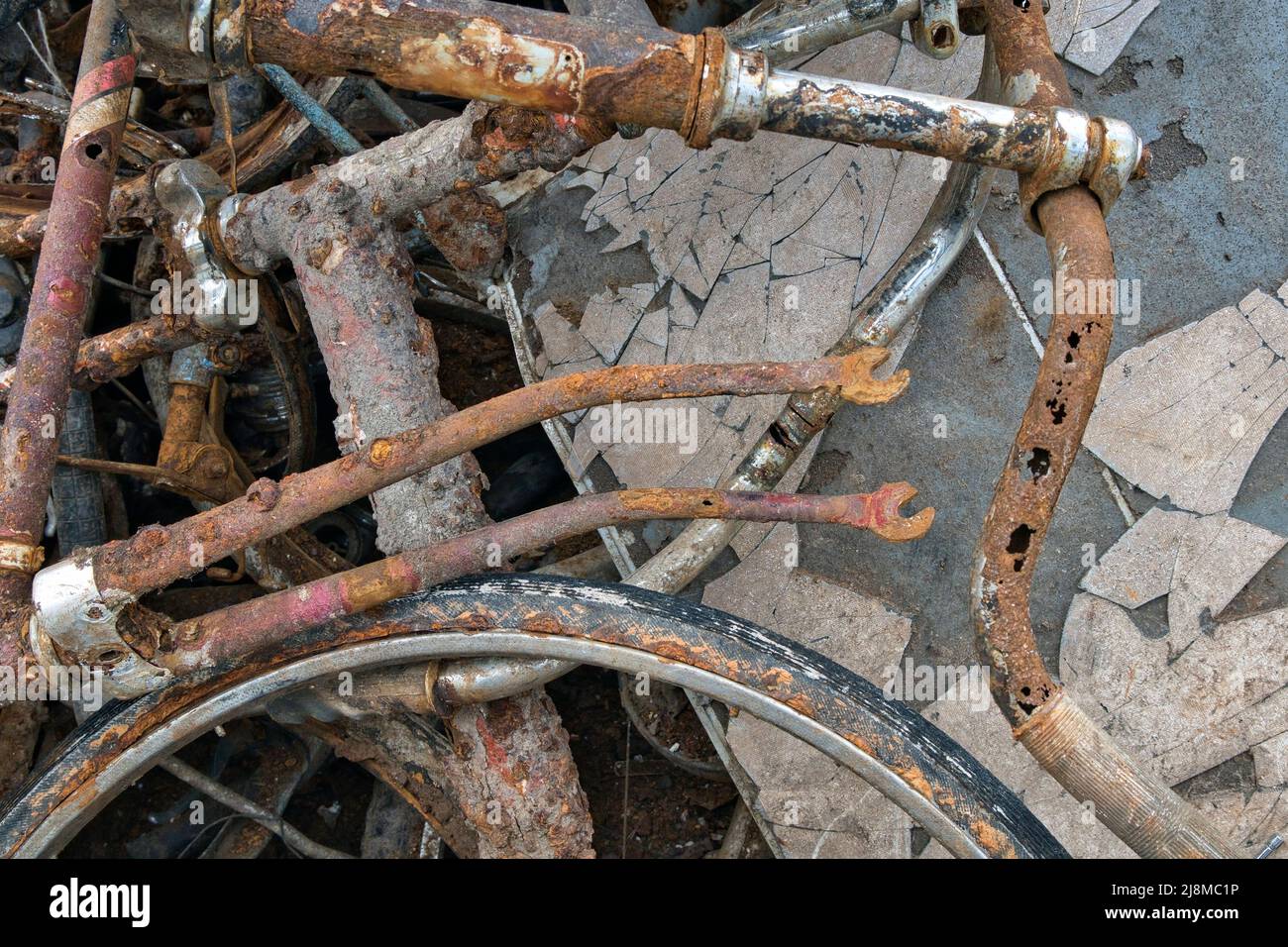 Ruined bikes hi-res stock photography and images - Alamy