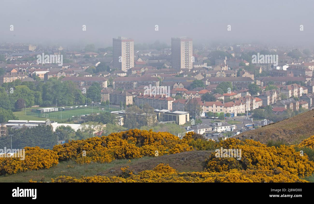 Edinburgh, Scotland, UK. 17th May 2022. Haar or sea fret coats the city ...