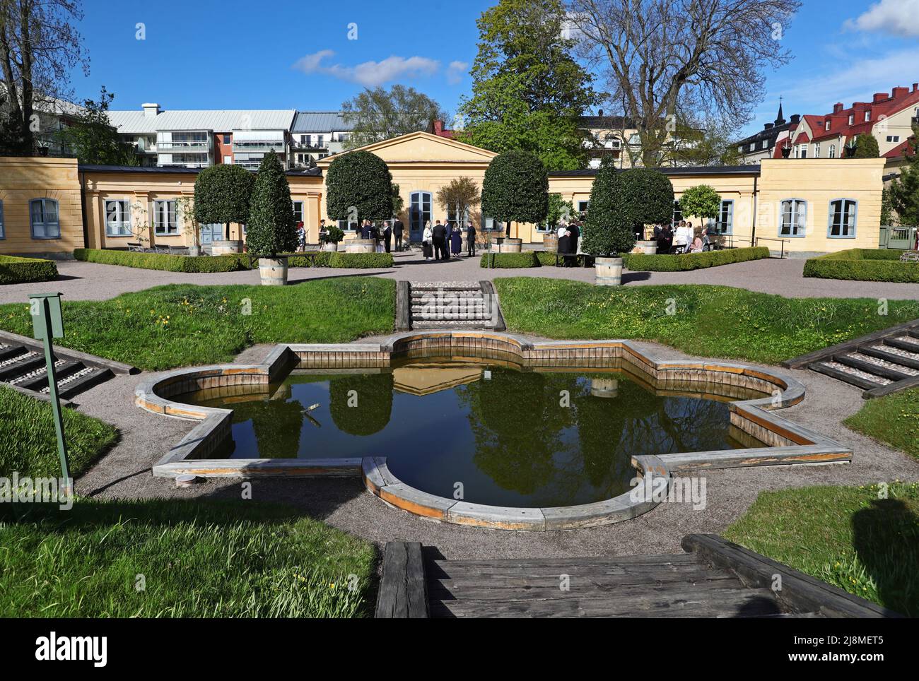 The Linnaeus Garden is a botanical garden at Svartbäcksgatan in Uppsala ...