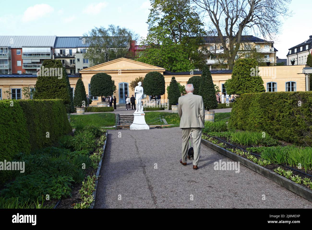 The Linnaeus Garden is a botanical garden at Svartbäcksgatan in Uppsala ...