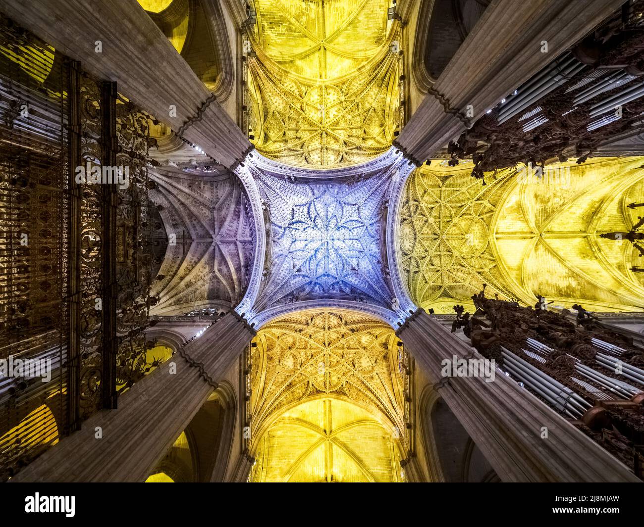 Gothic style Star vault in front of the Main Chapel - Seville Cathedral ...