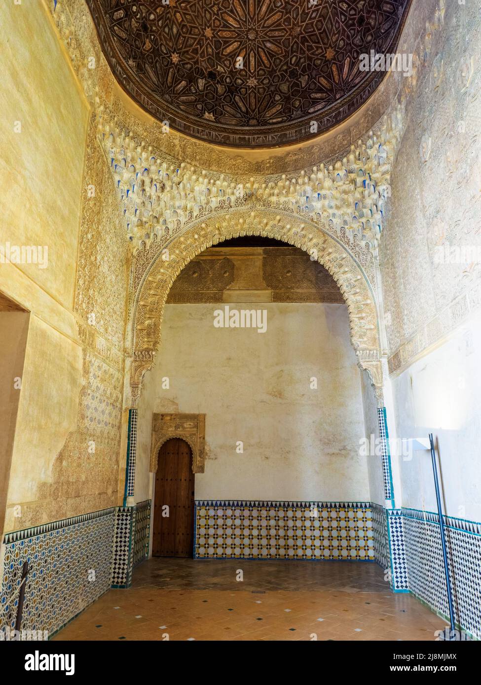 Sala de la Barca (boat room) in the Comares Palace of Nasrid - Alhambra ...