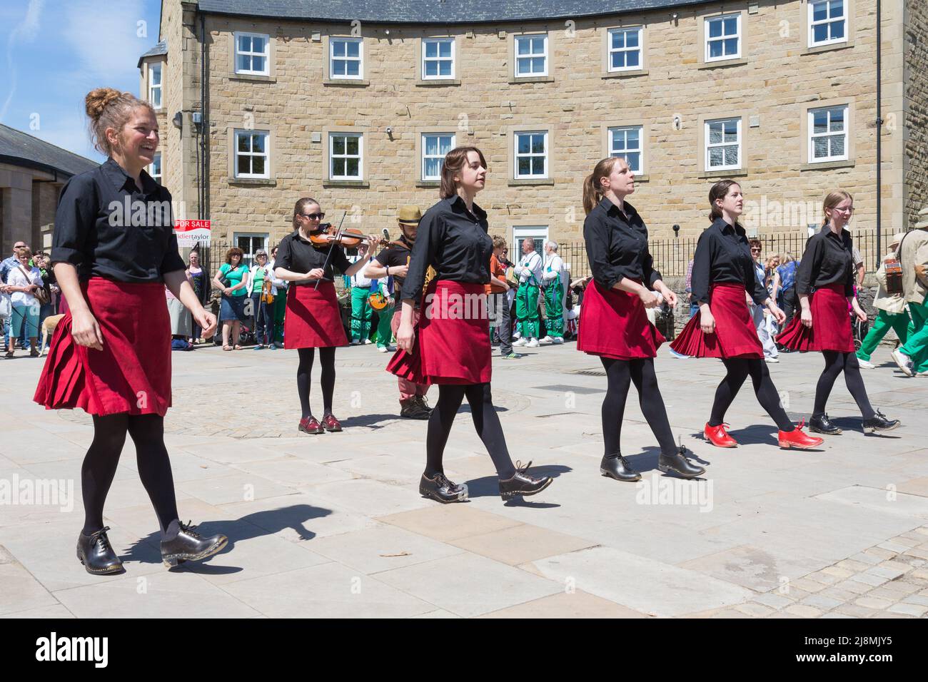 Step dance team hi-res stock photography and images - Alamy