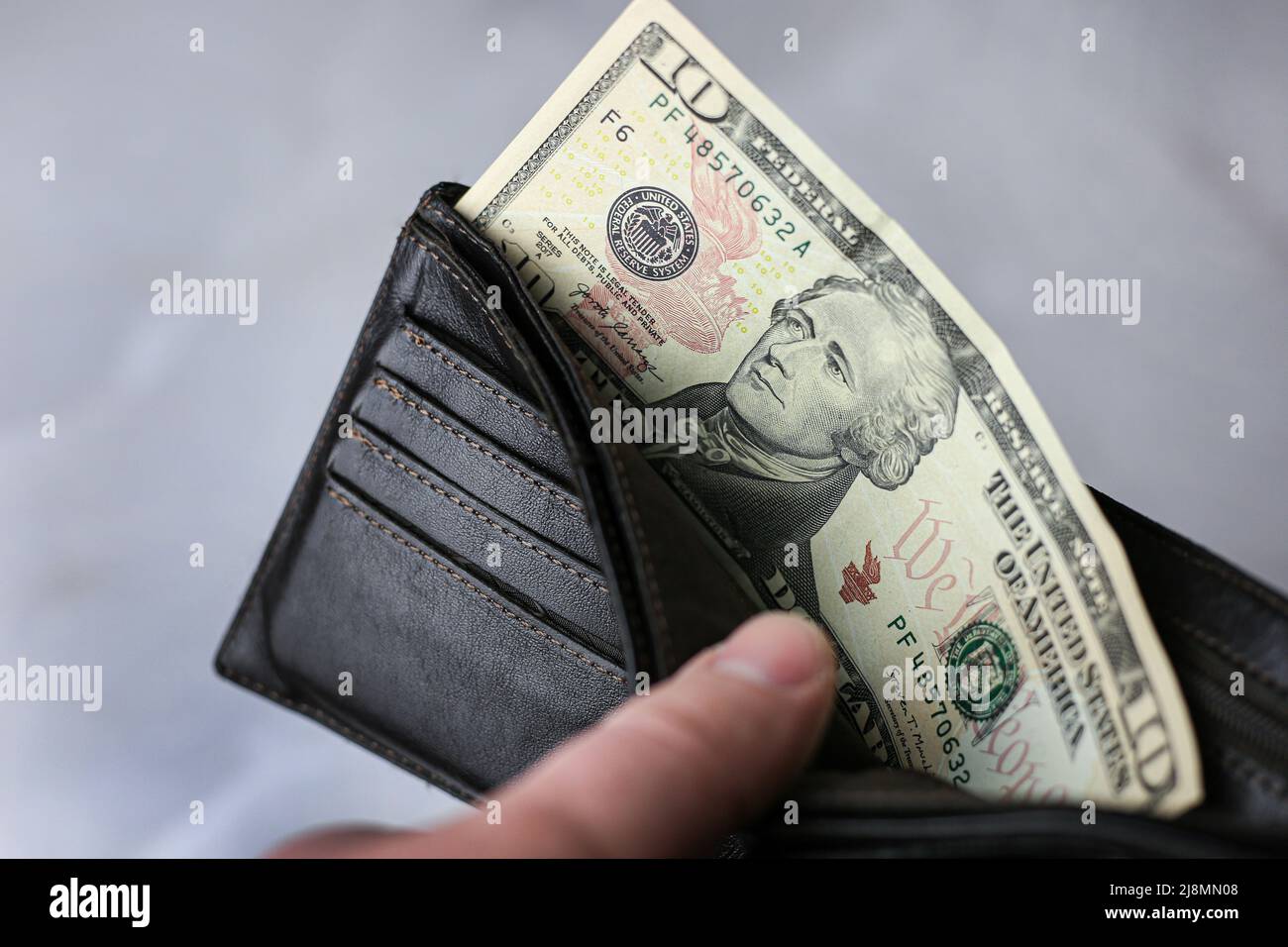 Counterfeit 10 dollar bill hi-res stock photography and images - Alamy