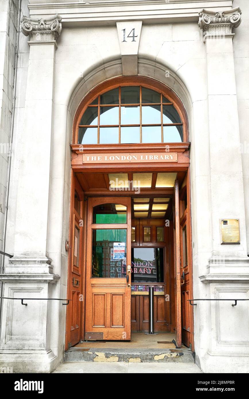 The London Library, a private libary, St James's Square, London ...
