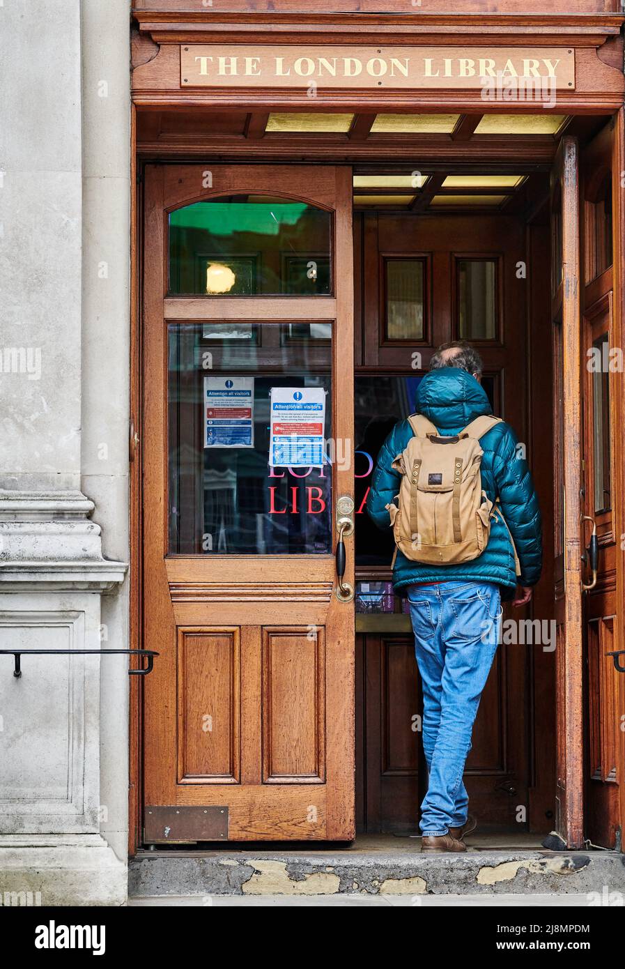 The London Library, a private libary, St James's Square, London ...
