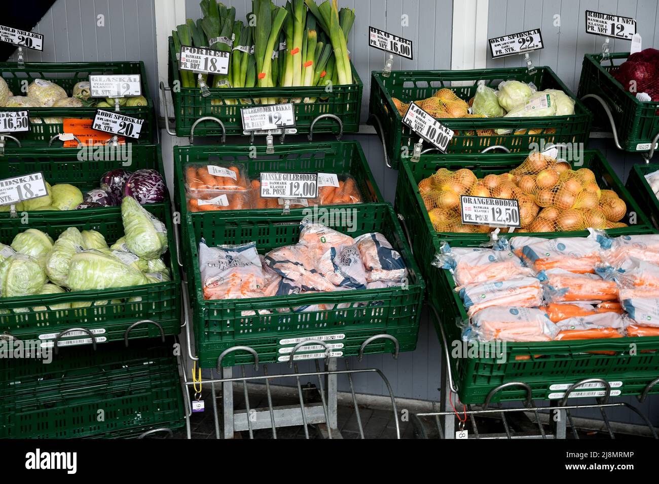 Kastrup/Copenhagen/Denmark/17 May 2022/ Hihg food prices in danish ...