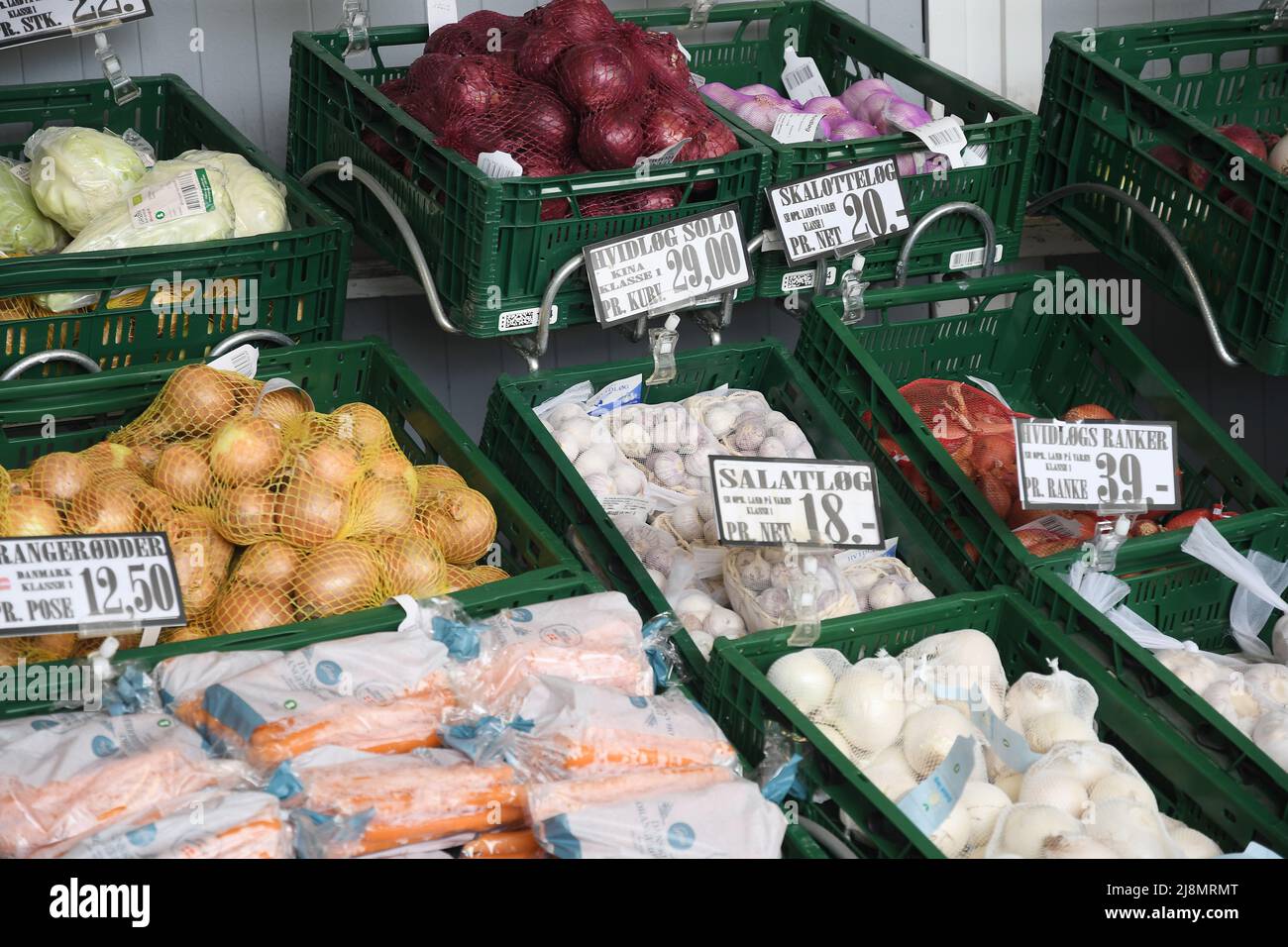 Kastrup/Copenhagen/Denmark/17 May 2022/ Hihg food prices in danish ...