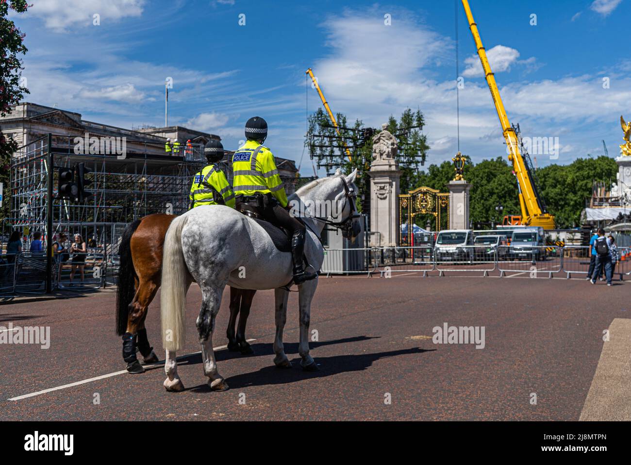 London UK, 17 May 2022. A celebratory ‘Tree of Trees’ installation ...