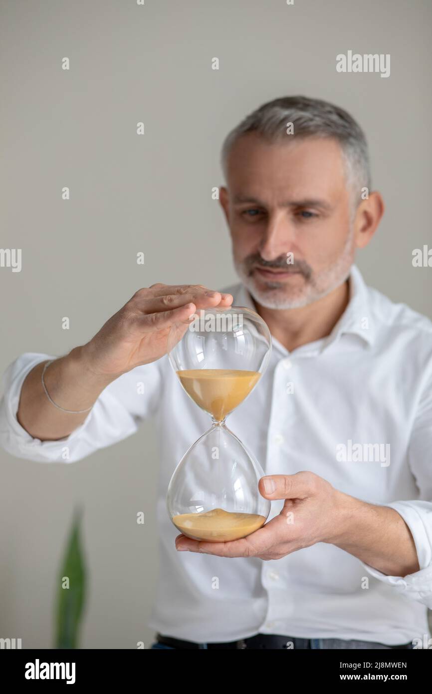 Sand watch hi-res stock photography and images - Alamy