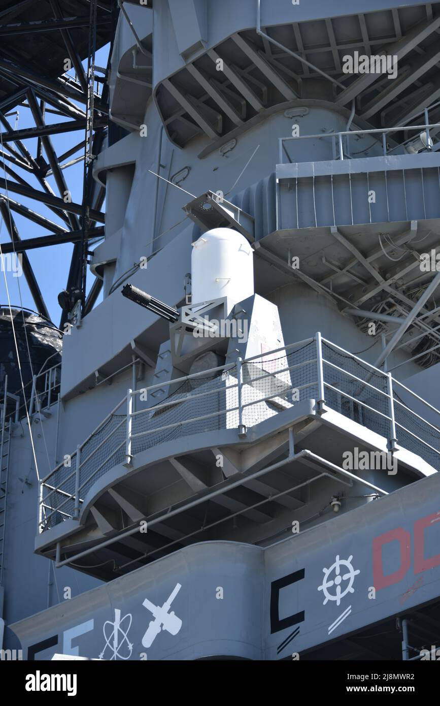 Battleship bb61 hi-res stock photography and images - Alamy