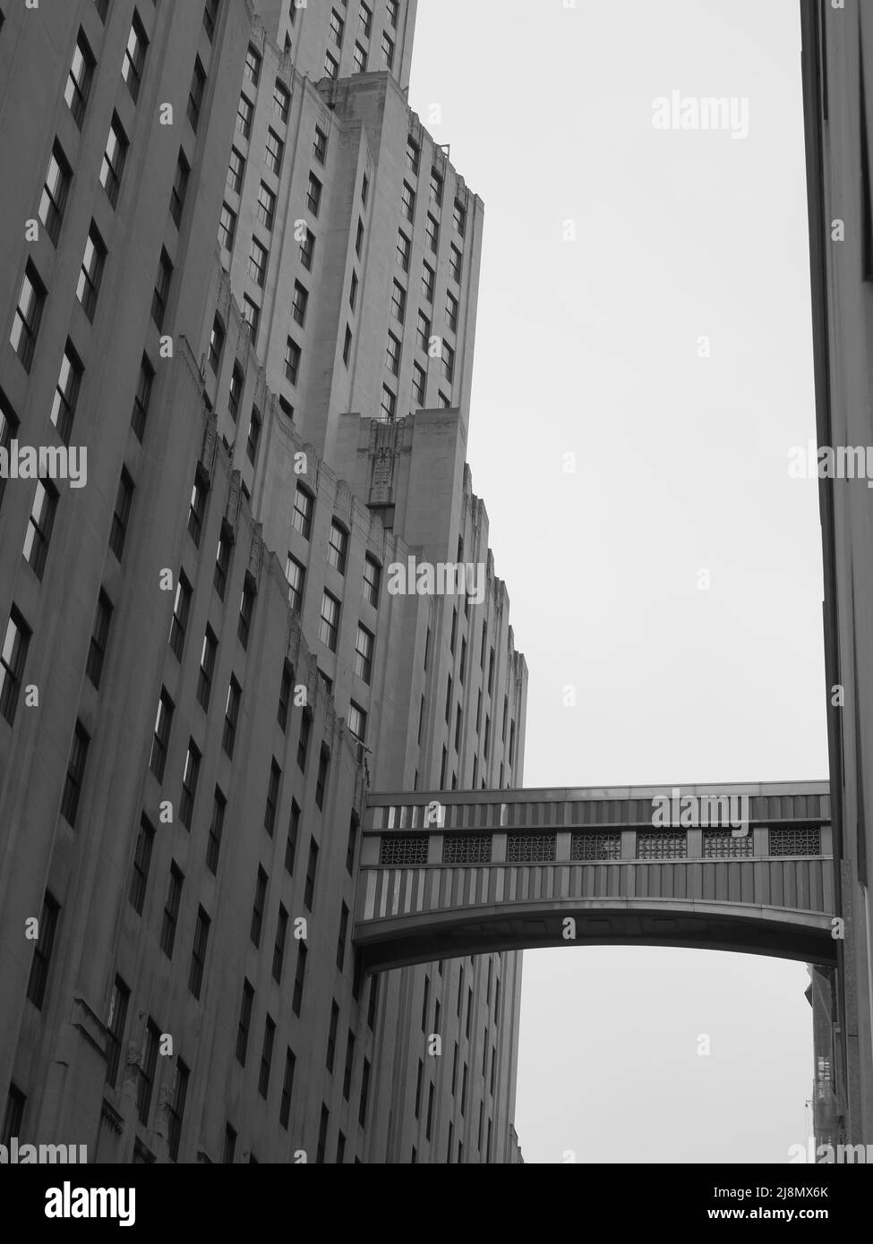 Madison square park sky bridge hi-res stock photography and images - Alamy